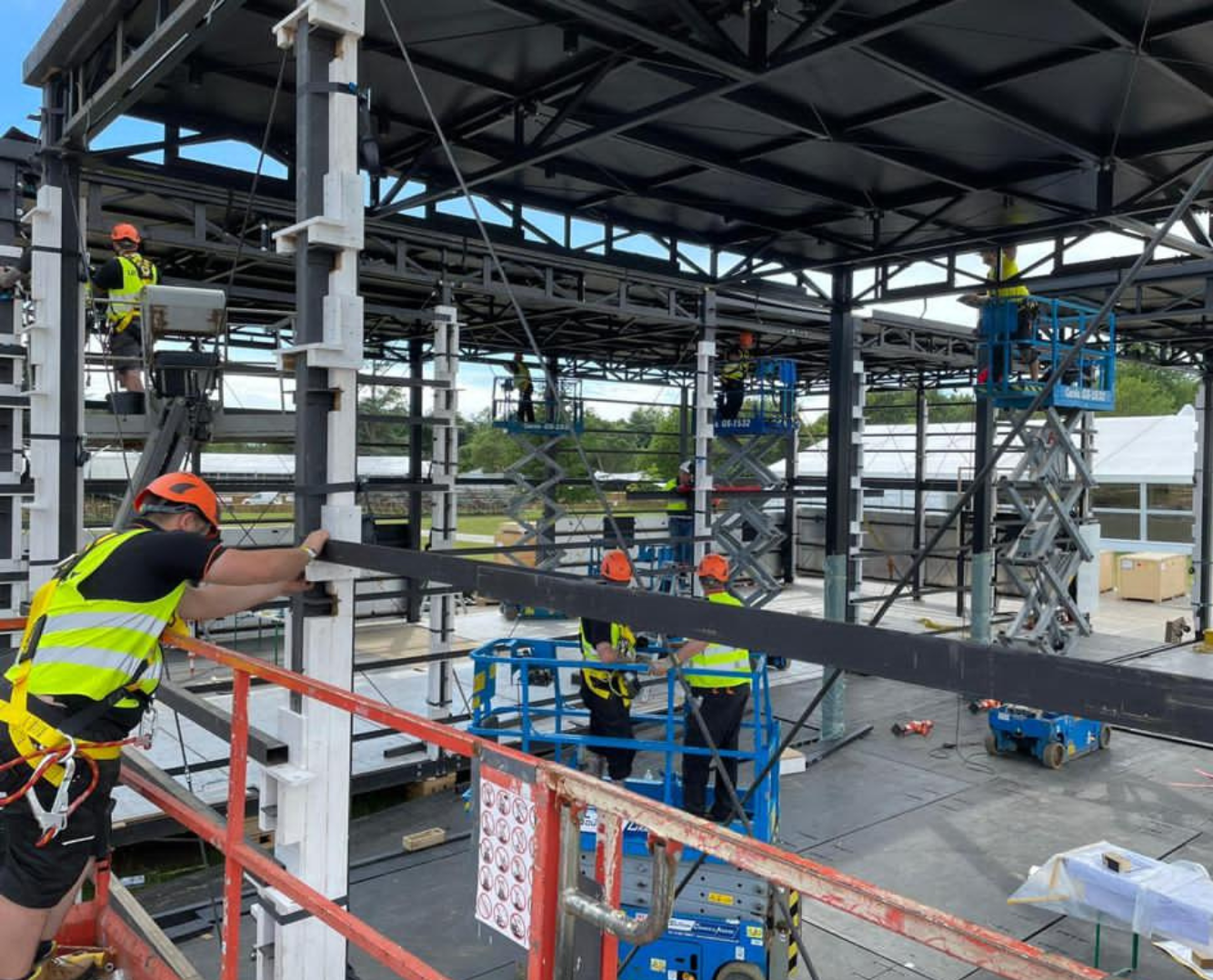 Event Crew Company | Supplying Event Crew Across The Globe